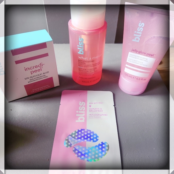 Bliss | Skincare | Bliss Facial Treatment Gift Set Of 4 Items Nwt ...